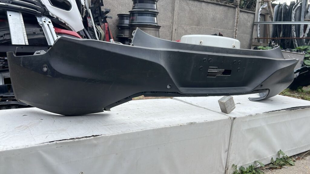 Parachoque Trasero Chevrolet Tracker (21-24) | Original