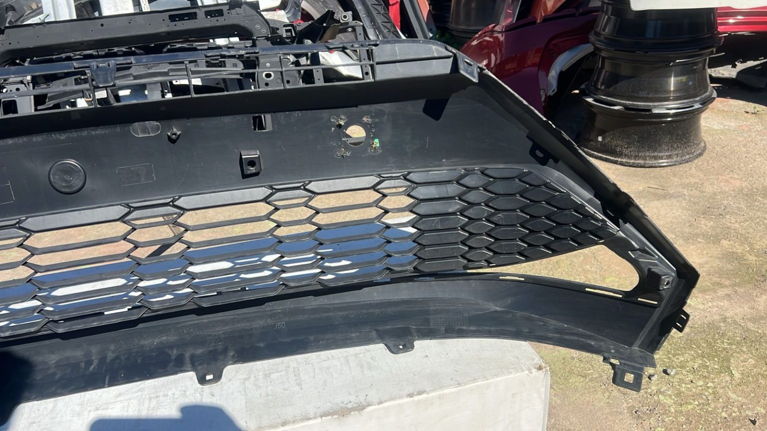 REJILLA PARACHOQUE DELANTERO TOYOTA C-HR (20-22) | Original