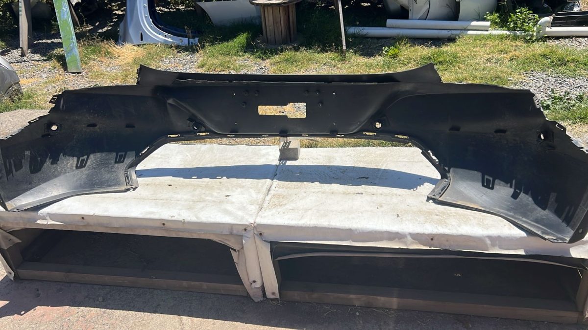Parachoque Trasero Chevrolet Tracker (21-24) | Original